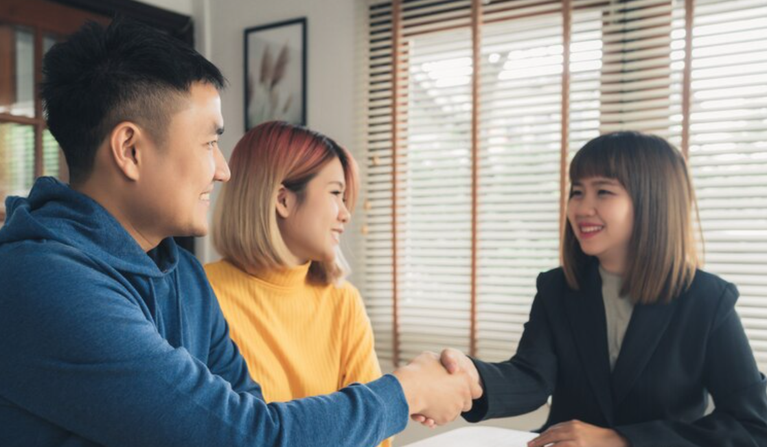 Why Should I Engage with Expert Immigration Service Providers ...